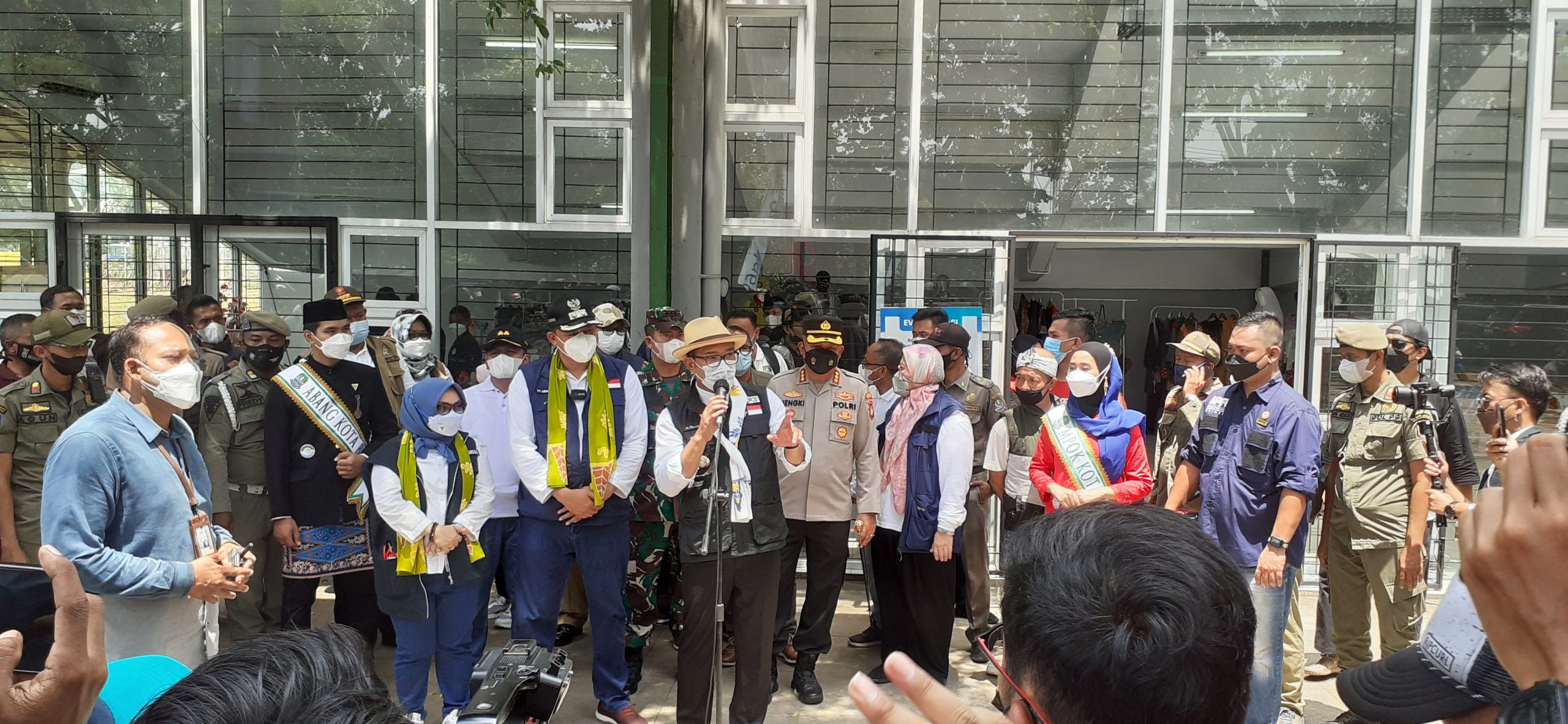 Kang Emil Resmikan Alun - alun dan Gedung Creative Center Kota Bekasi